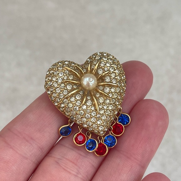 Hattie Carnegie | Jewelry | Vintage Hattie Carnegie Heart Red Blue ...